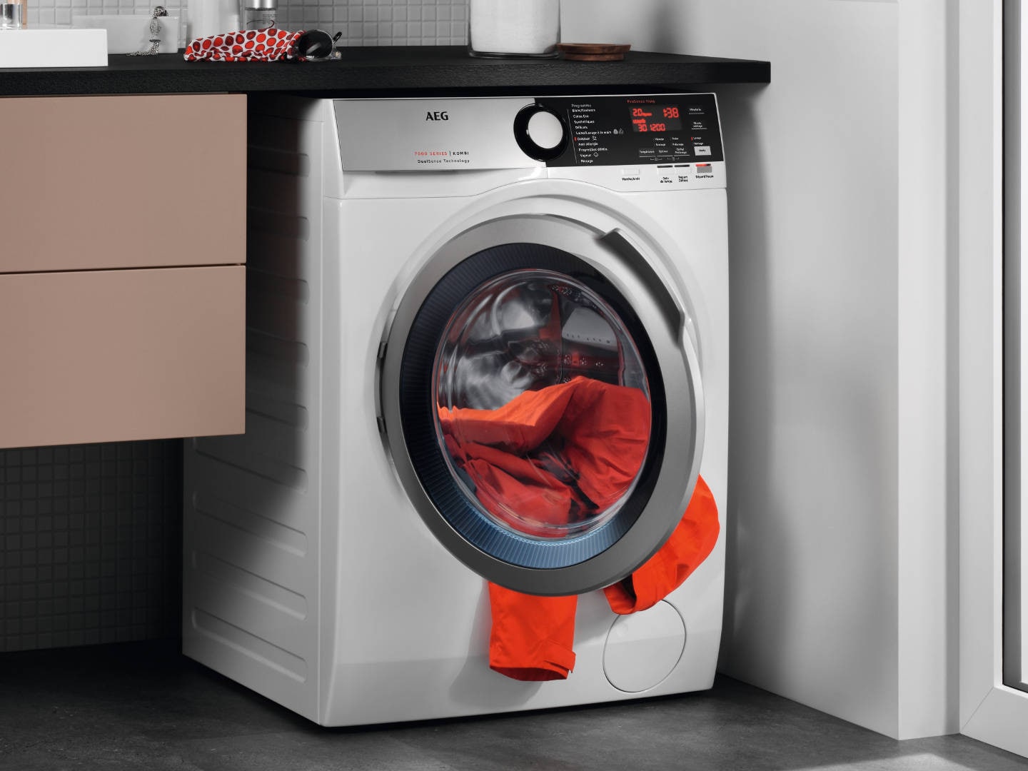 Como escolher a melhor máquina de lavar e secar. (Guia de compra) | AEG
